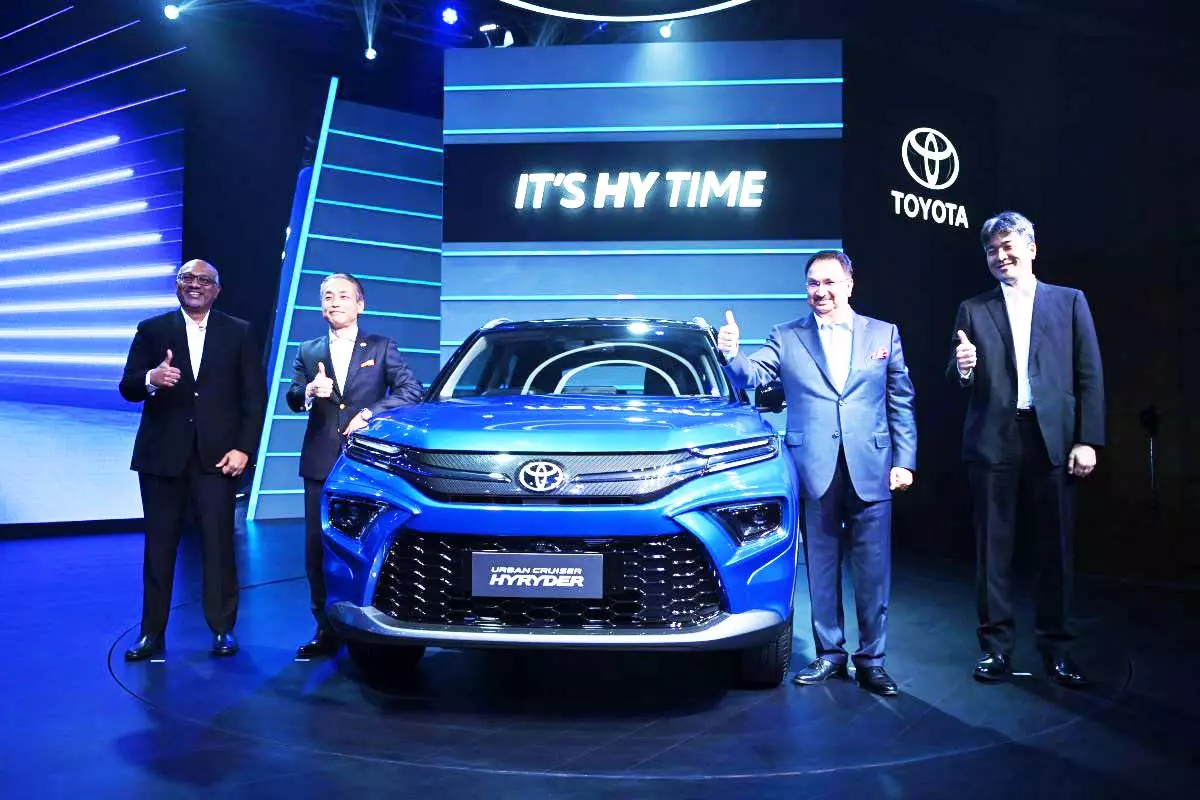 Toyota unveils Urban Cruiser Hyryder | Autoguideindia