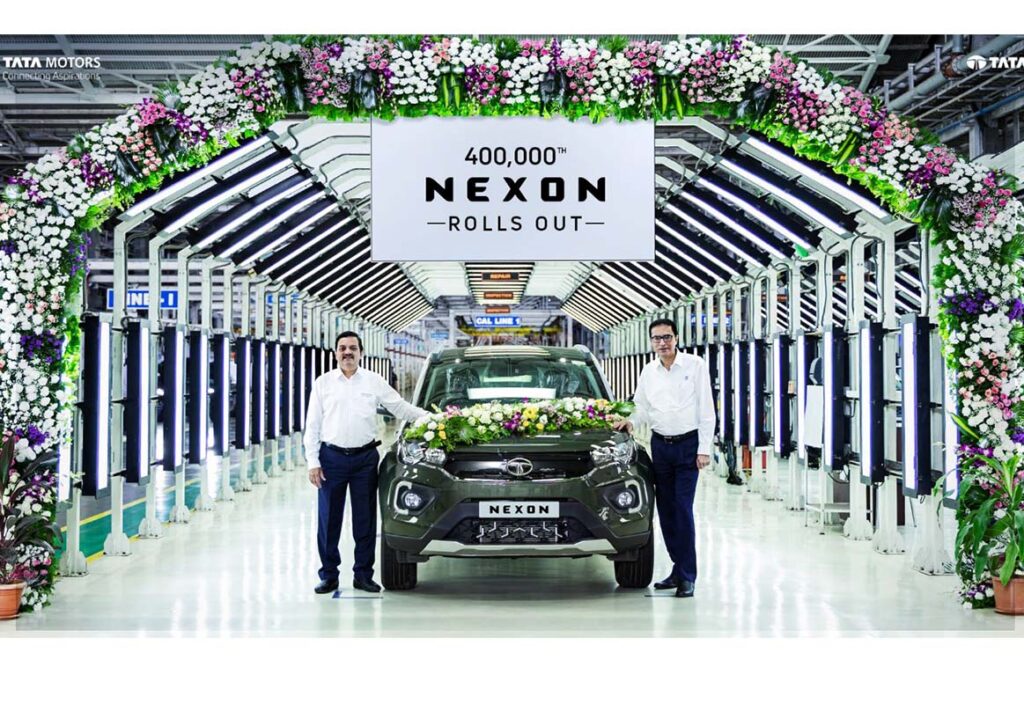 Tata Motors rolls out 400,000th unit of Nexon | Autoguideindia