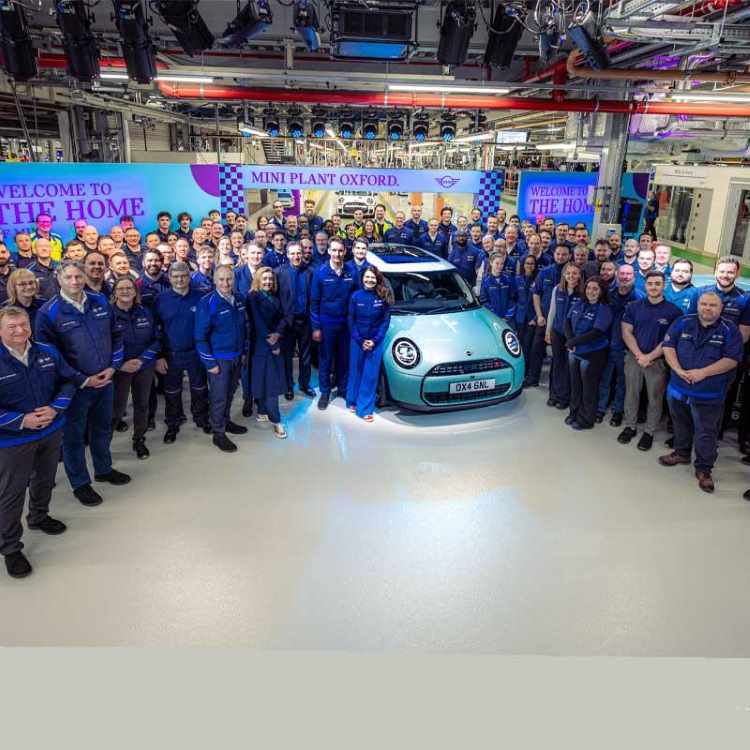 MINI Plant Oxford celebrates start of production of the new MINI Cooper ...
