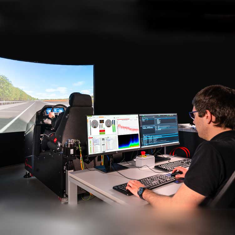 Bentley’s dynamic driving simulator promises a more sustainable future ...