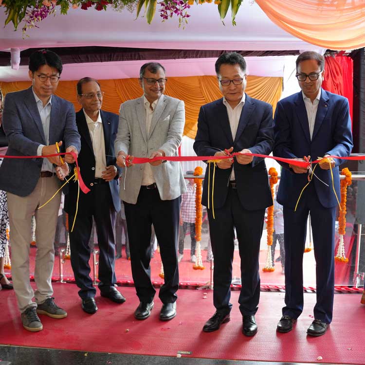 Hyundai Motor India inaugurates three new dealer showrooms in Pune ...