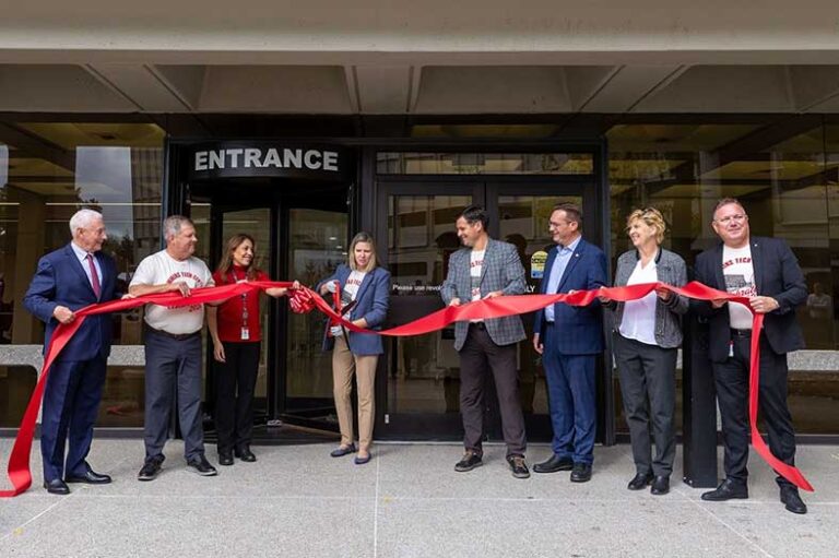 Cummins reopens worldwide technical center hub | Autoguideindia