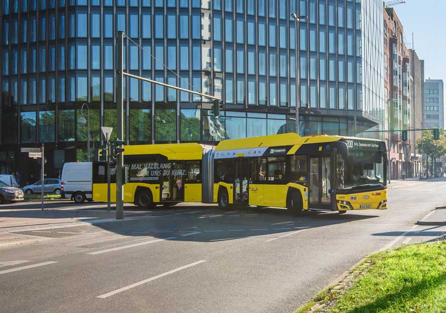 Solaris delivers the world’s first electric Bus equipped with a Battery ...
