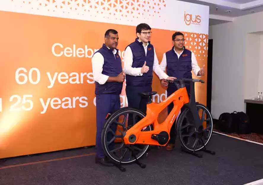 Igus unveils the world's first bicycle made from recycled ocean plastic ...