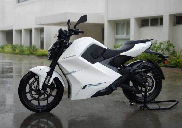 Raptee.HV T30: India’s first CCS2 Electric two-wheeler certified by ...