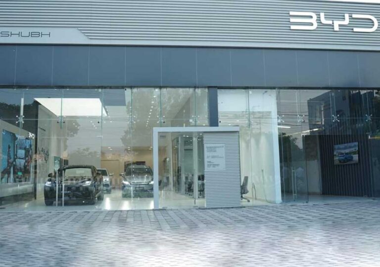 BYD India opens 45th showroom with new dealership in Bhopal ...