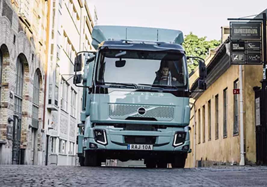 Volvo Trucks launches 14-tonne FL Electric for urban transport ...
